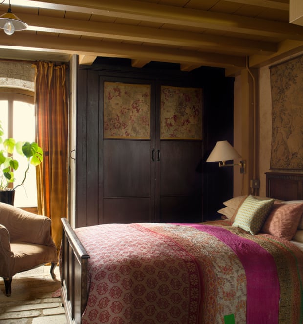 Bringing home the bacon: retaining character in a converted pigsty ...